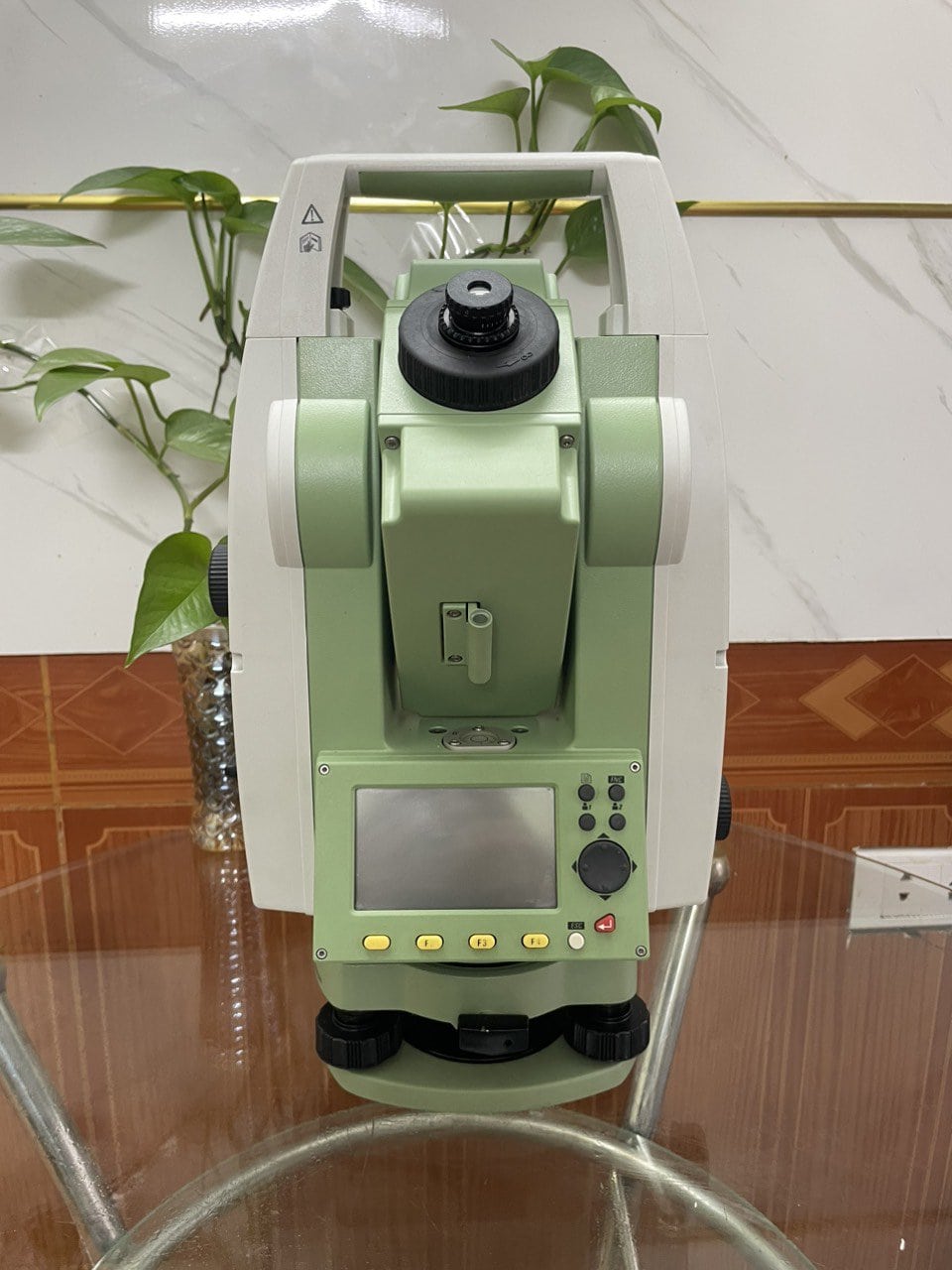 Máy Toàn Đạc Điện Tử Leica TS02 Cũ - Giá Tốt - BH 6 tháng